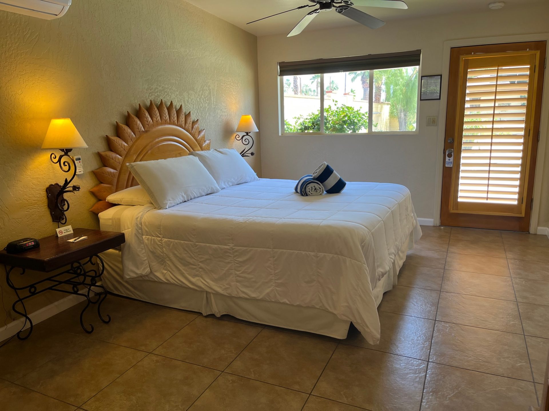 Main Rooms – El Mirasol Villas Resort